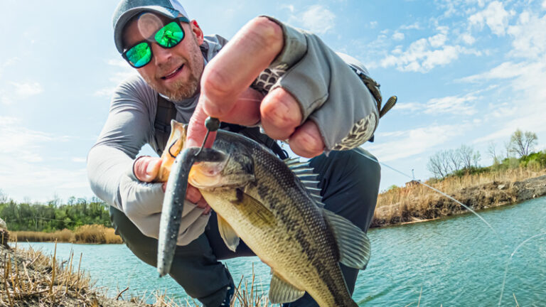 The-Minimalist-Fisherman-Midwest-Bass-Fishing-Crowbar-Rig-AJ-Hauser-14 ...